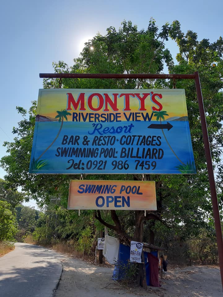 mont sign - Monty's Riverside View Resort